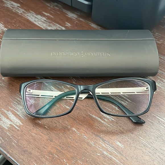 Prodesign Denmark | Accessories | Pro Design Denmark 687 C612 Black And ...